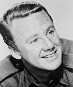 Van Johnson – Movies, Bio and Lists on MUBI