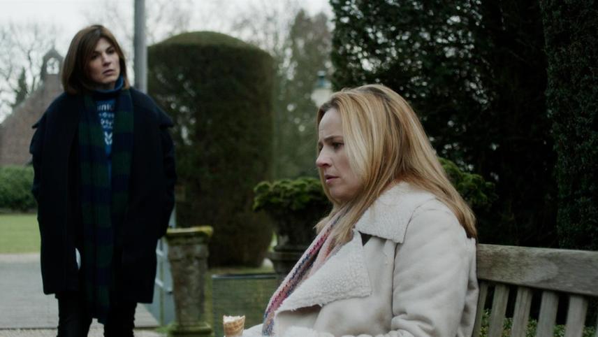 Hanna Obbeek – Movies, Bio and Lists on MUBI