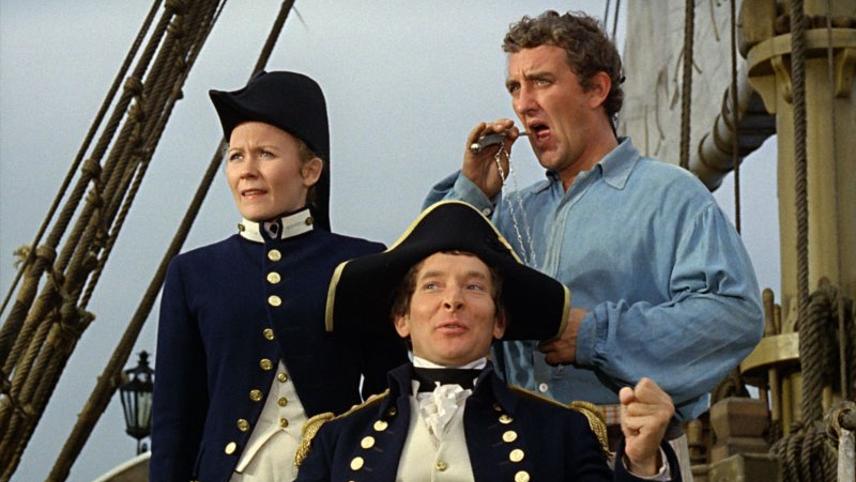 Scenes From Carry On Films. - trekkiesfanfiction